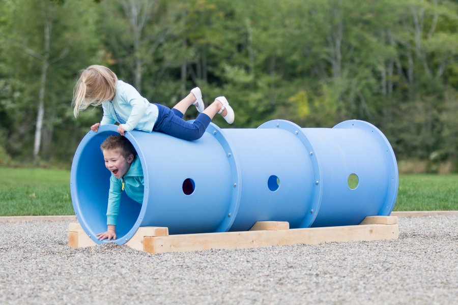 Tube Crawl | CedarWorks Commercial Playsets